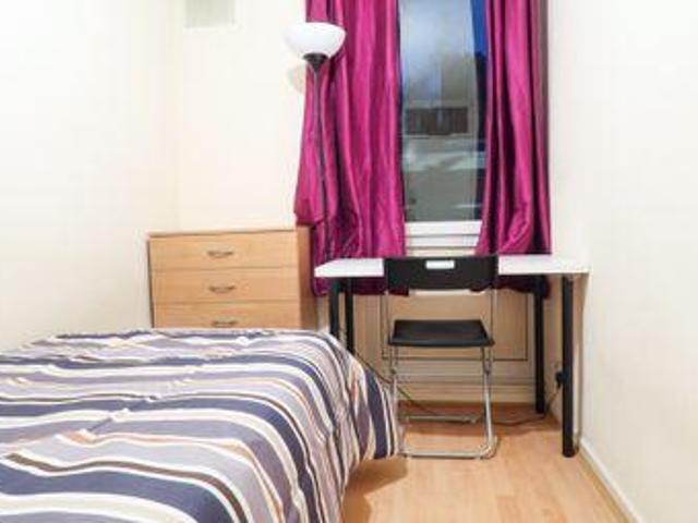 1 Bedrooms Flat for rent in Bow Road, London E3