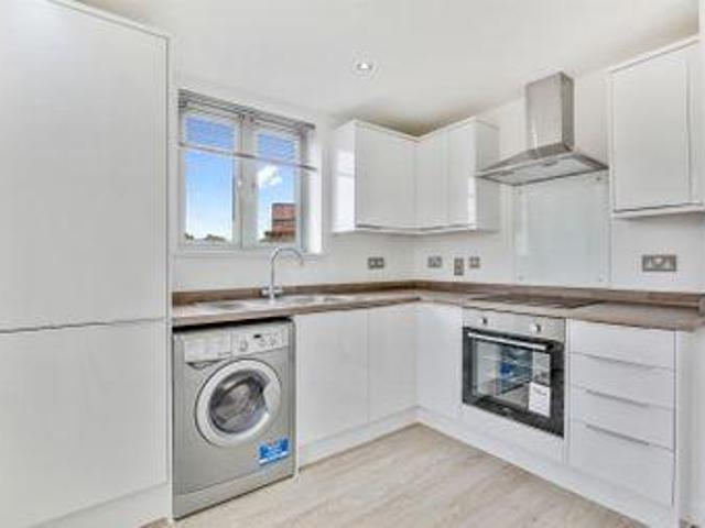 1 Bedrooms Flat for rent in Boleyn Road, London N16