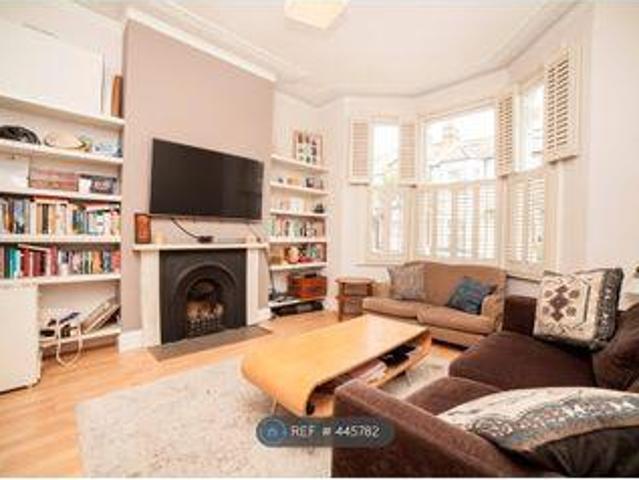 1 Bedrooms Flat for rent in Battersea, London SW11