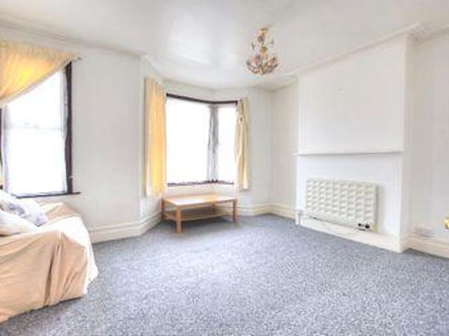 1 Bedrooms Flat for rent in Balfour Road, Ilford IG1