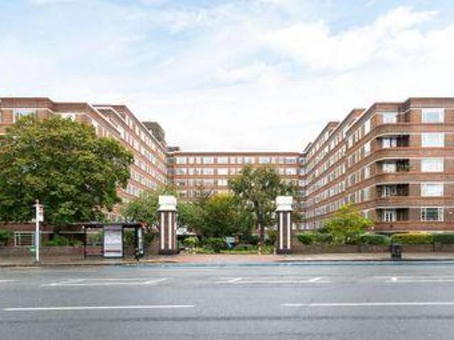 1 Bedrooms Flat for rent in Balham High Road, London SW17