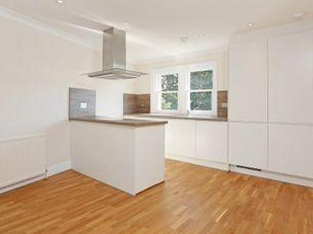 1 Bedrooms Flat for rent in Balham, Hill, London SW12