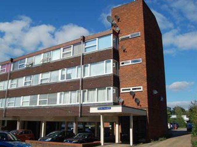 1 Bedrooms Flat for rent in Baliol Chambers, Hollow Lane, Hitchin SG4