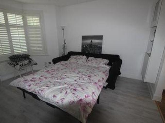 1 Bedrooms Flat for rent in Barking Road, London E13