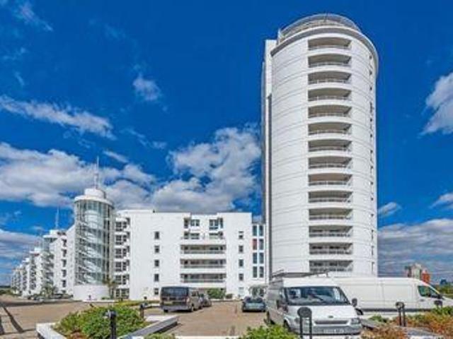 1 Bedrooms Flat for rent in Barrier Point, Royal Victoria E16