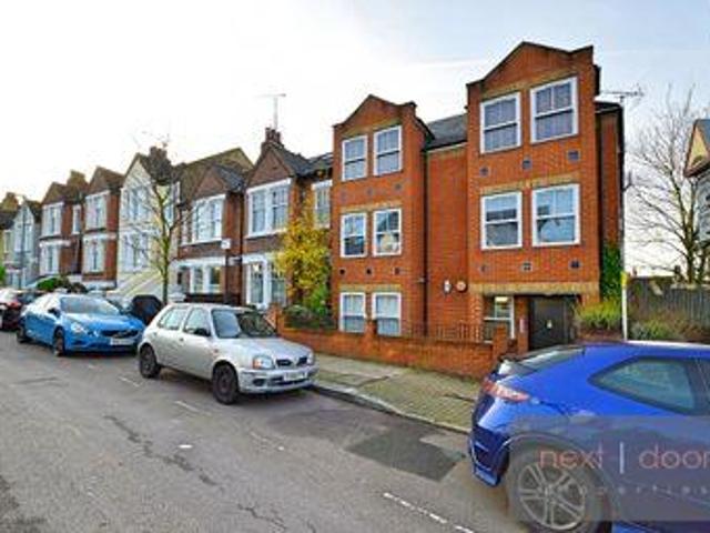 1 Bedrooms Flat for rent in Bassingham Road, Earlsfield SW18
