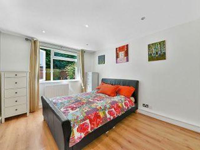 1 Bedrooms Flat for rent in Beechcroft Close, Valley Road, London SW16