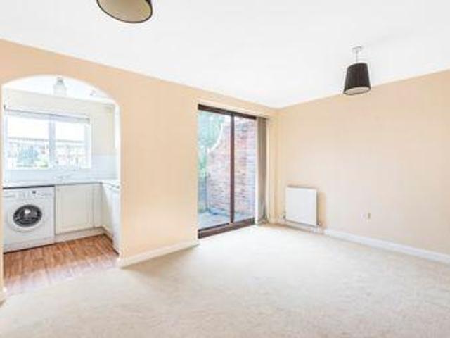 1 Bedrooms Flat for rent in Beechcroft Road, London E18