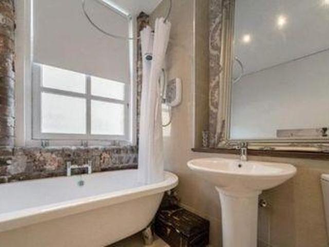 1 Bedrooms Flat for rent in Bell Street, Glasgow G4