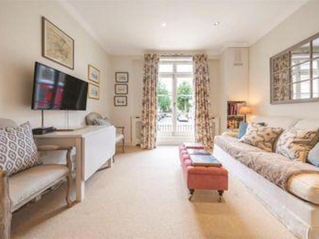 1 Bedrooms Flat for rent in Blythe Mews, Blythe Road, London W14