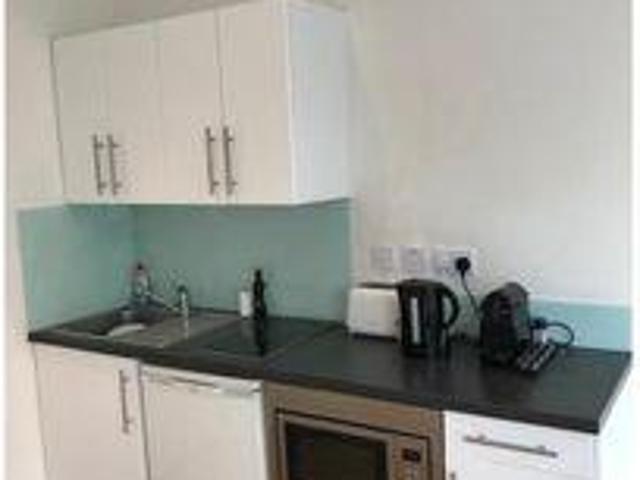 1 Bedrooms Flat for rent in Blythe Road, London W14
