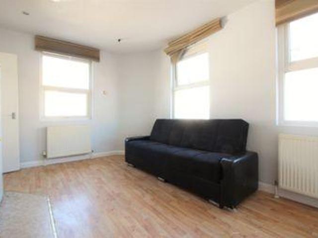 1 Bedrooms Flat for rent in Blackstock Road, Finsbury Park N4