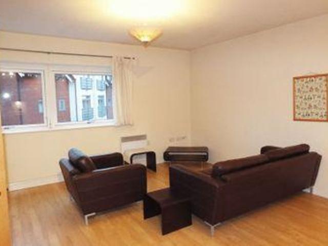 1 Bedrooms Flat for rent in Block 8 Middlepark Drive, Northfield, Birmingham B31