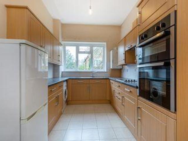 1 Bedrooms Flat for rent in Bloom Grove, London SE27