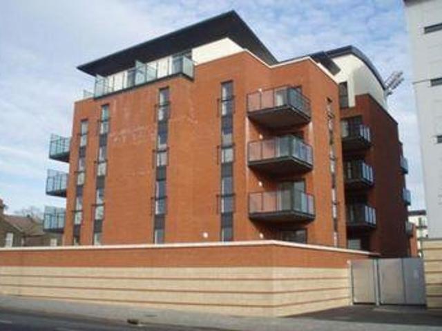 1 Bedrooms Flat for rent in Bloomfield Court, Leyton E10