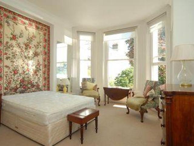 1 Bedrooms Flat for rent in Blomfield Road, Little Venice, London W9