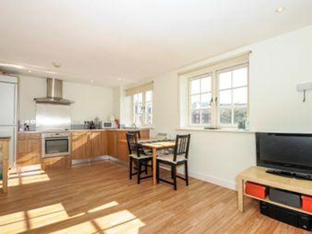 1 Bedrooms Flat for rent in Brunswick Court, London SE1