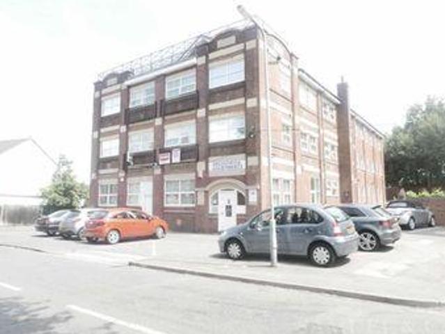 1 Bedrooms Flat for rent in Brunswick Park Road, Wednesbury WS10
