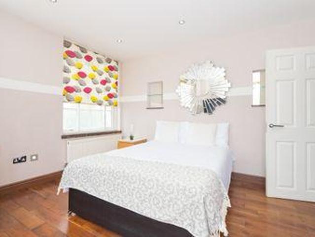 1 Bedrooms Flat for rent in Bryanston Street, Marble Arch, Central London W1H