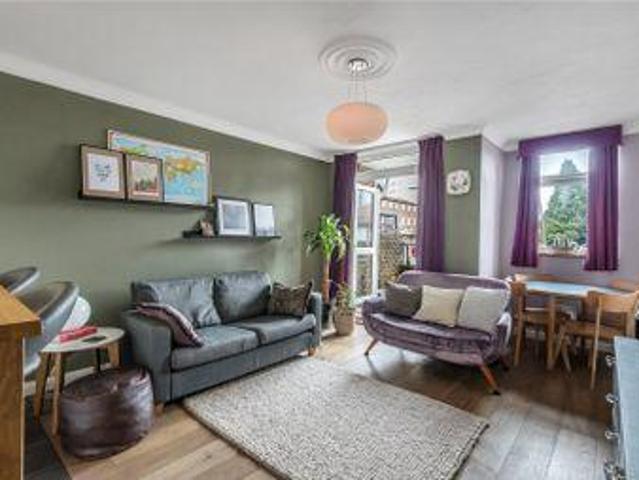 1 Bedrooms Flat for rent in Bracknell Close, Wood Green, London N22
