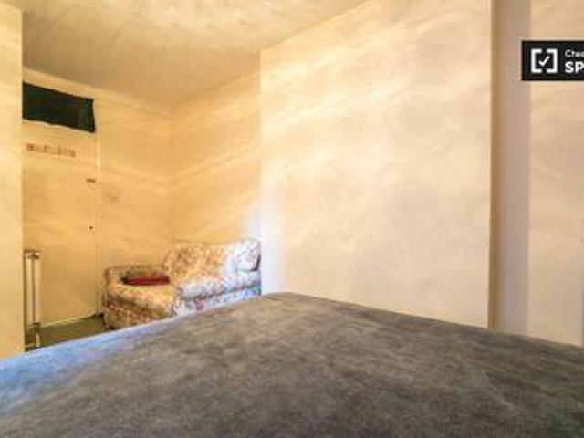 1 Bedrooms Flat for rent in Bravington Road, London W9