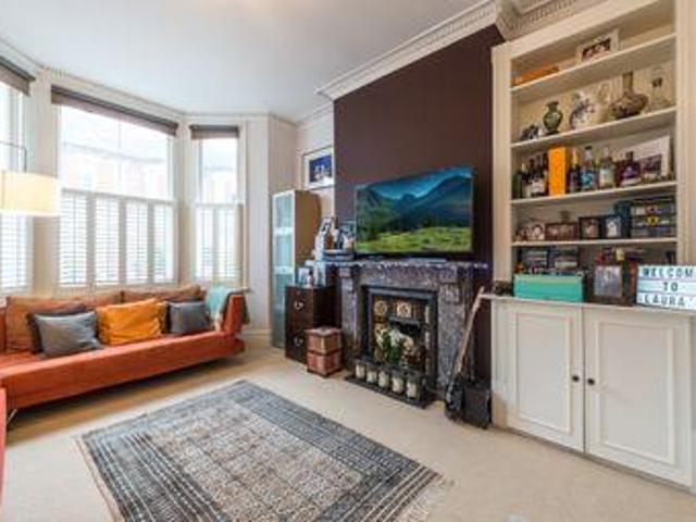 1 Bedrooms Flat for rent in Brayburne Avenue, Clapham, London SW4