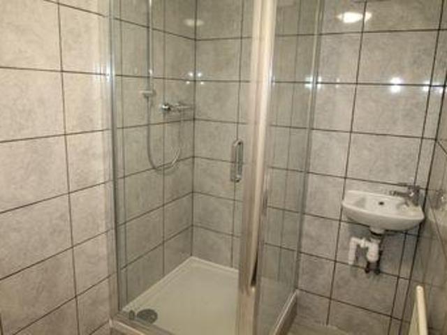 1 Bedrooms Flat for rent in Brighton Road, Purley CR8