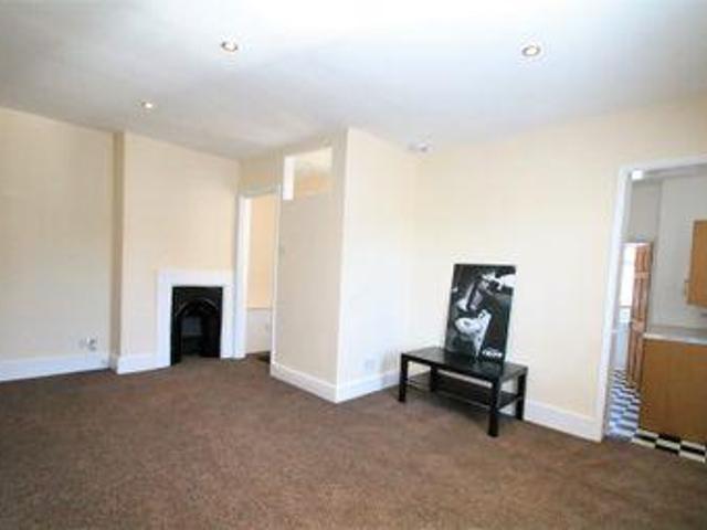 1 Bedrooms Flat for rent in Brighton Road, South Croydon CR2