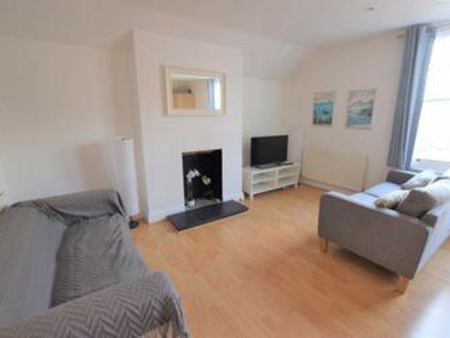 1 Bedrooms Flat for rent in Brighton Road, Surbiton KT6