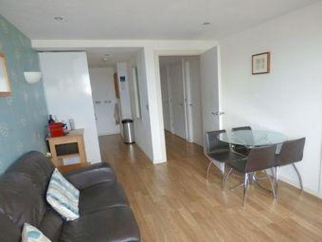 1 Bedrooms Flat for rent in Bridgewater Place, Leeds LS11