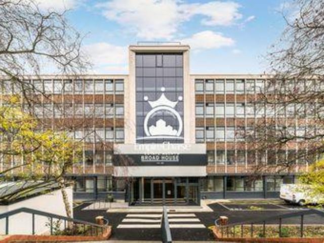 1 Bedrooms Flat for rent in Broad House, Imperial Drive, Harrow, Middlesex HA2
