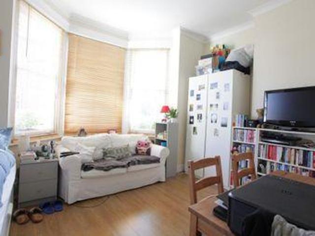 1 Bedrooms Flat for rent in Brodrick Road, London SW17