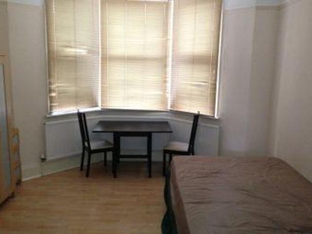 1 Bedrooms Flat for rent in Brondesbury Park, London NW2