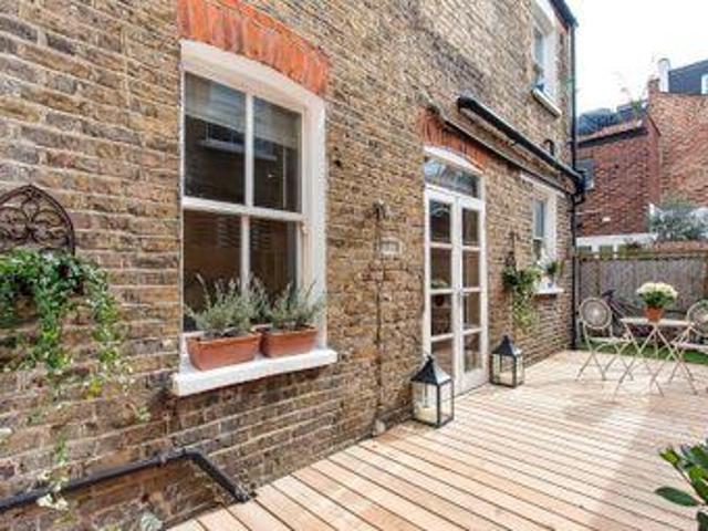 1 Bedrooms Flat for rent in Bronsart Road, Fulham, London SW6