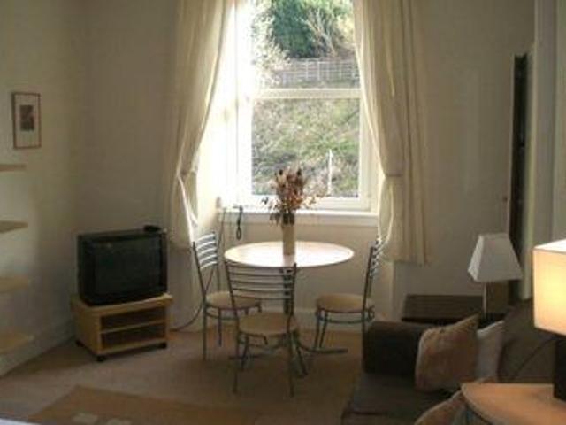 1 Bedrooms Flat for rent in Broughton Road, Broughton, Edinburgh EH7