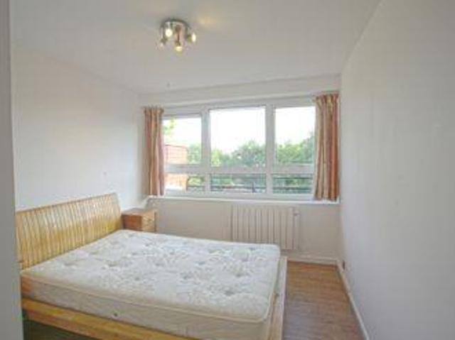 1 Bedrooms Flat for rent in Bullen Street, Battersea, London SW11