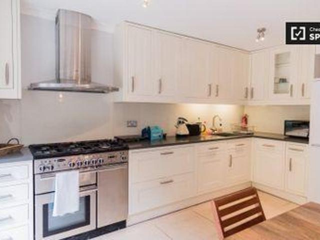 1 Bedrooms Flat for rent in Bulmer Mews, London W11