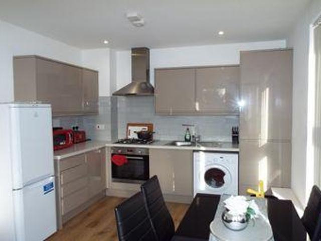 1 Bedrooms Flat for rent in Burch Road, Northfleet, Gravesend DA11