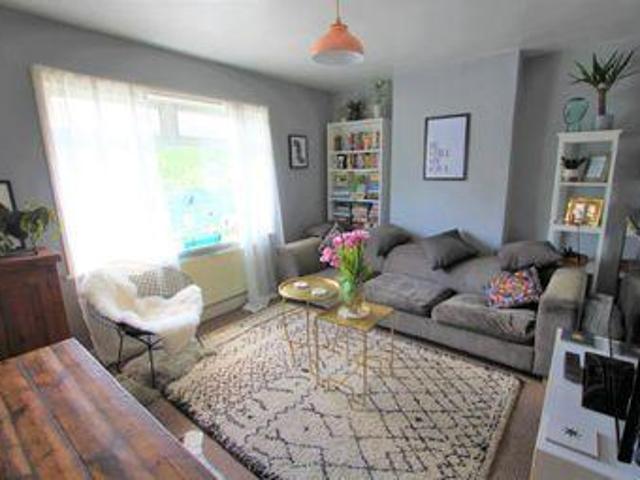 1 Bedrooms Flat for rent in Bushey Hall Road, Watford WD23