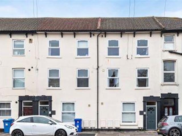 1 Bedrooms Flat for rent in Bywater Court, 23 25 Southampton Street, Farnborough, Hampshire GU14