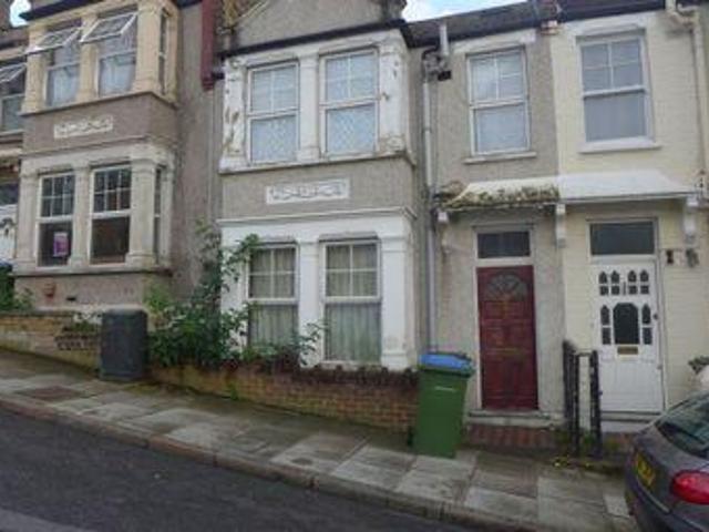 1 Bedrooms Flat for rent in Godfrey Hill, Woolwich SE18