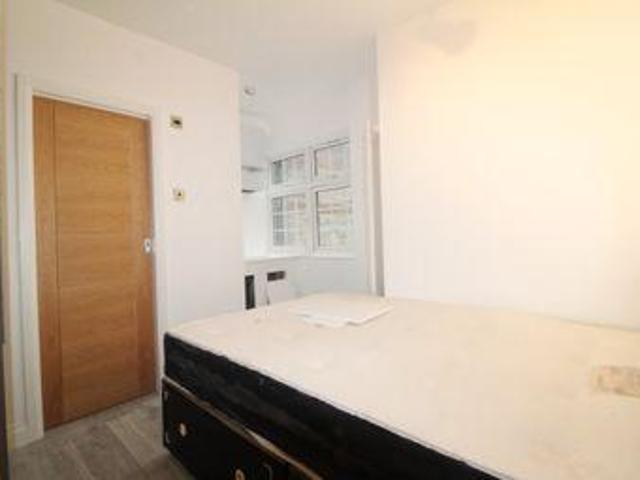 1 Bedrooms Flat for rent in Golders Way, London NW11