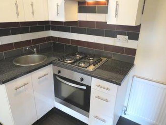 1 Bedrooms Flat for rent in Gordon Place, Meanwood, Leeds LS6