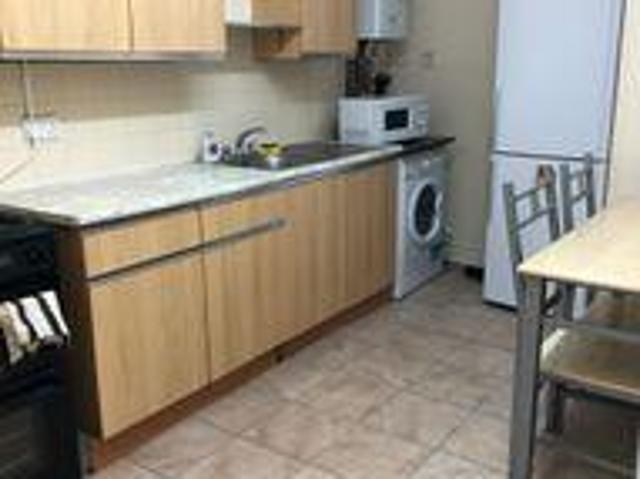 1 Bedrooms Flat for rent in Gordon Road, Ilford IG1