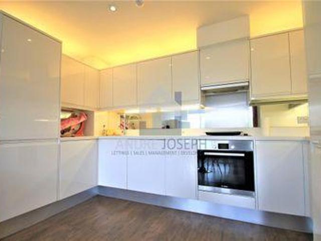 1 Bedrooms Flat for rent in Gauden Road, Clapham North, London SW4