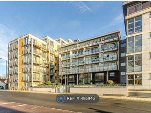 1 Bedrooms Flat for rent in Galleria Court, London SE15