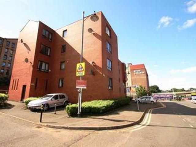 1 Bedrooms Flat for rent in Garnet Court, Glasgow G4