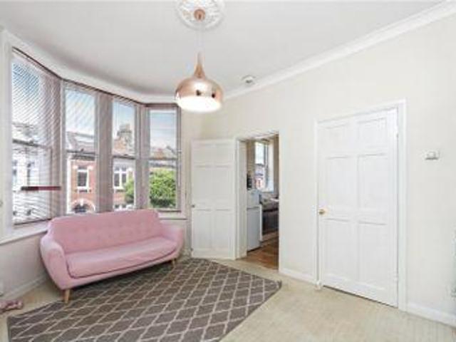 1 Bedrooms Flat for rent in Gaskarth Road, London SW12