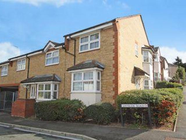 1 Bedrooms Flat for rent in Gertrude Road, Belvedere DA17
