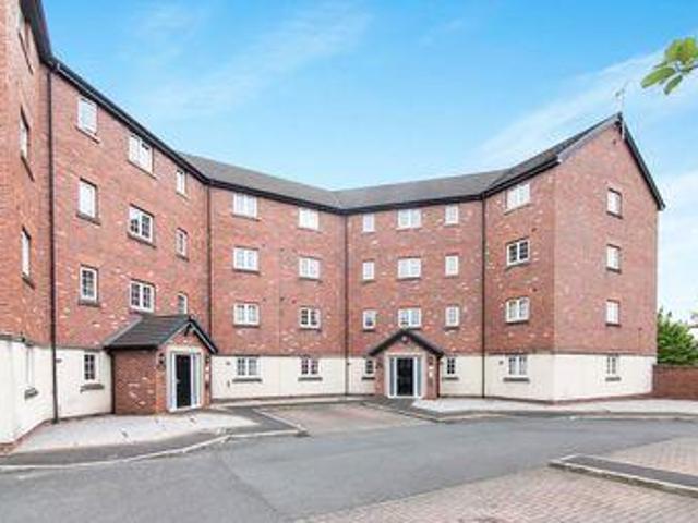 1 Bedrooms Flat for rent in Giants Seat Grove, Swinton, Manchester M27